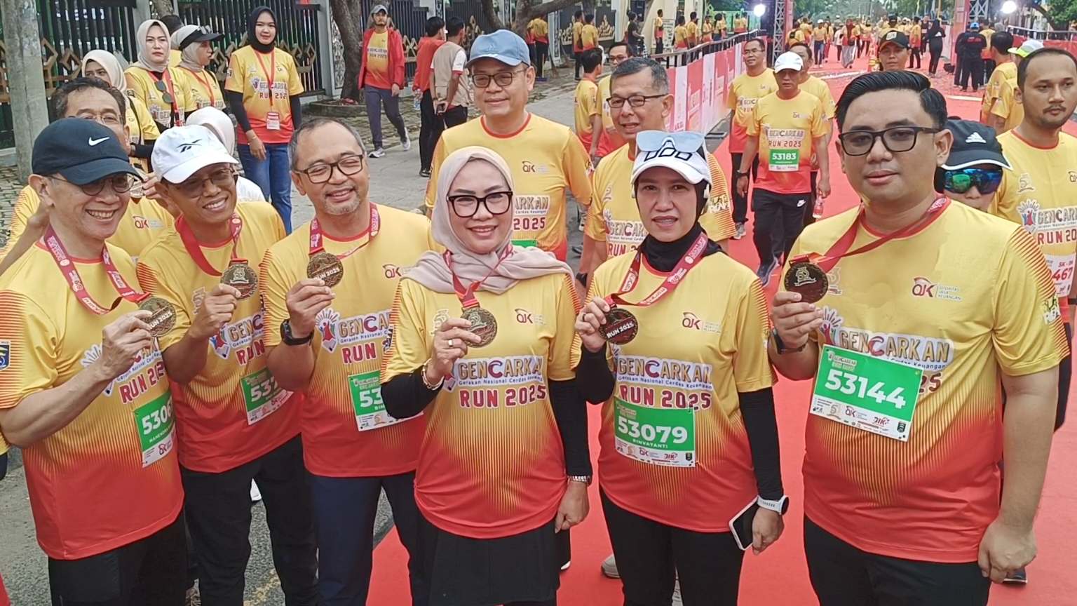 Usai Lari Sehat 2K Ria Hartini Ingatkan Masyarakat Cerdas Keuangan ...